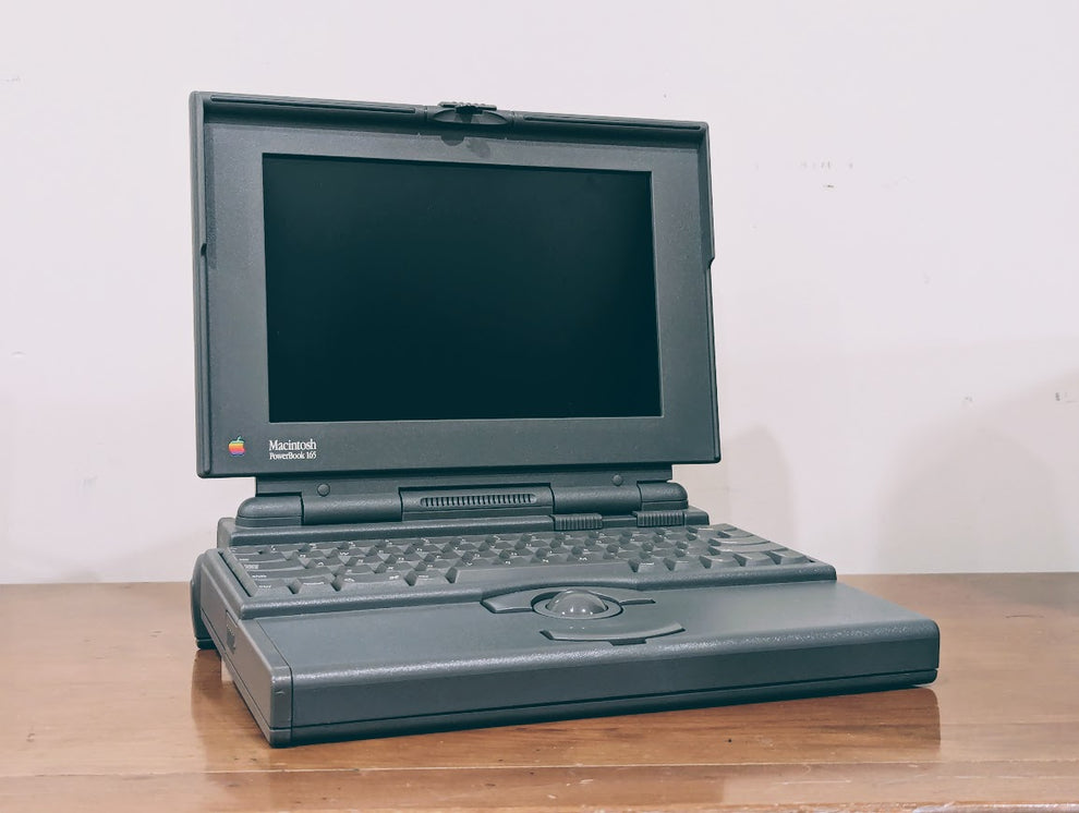 Apple Macintosh PowerBook 100 Series (1991) – Westport Tech Museum