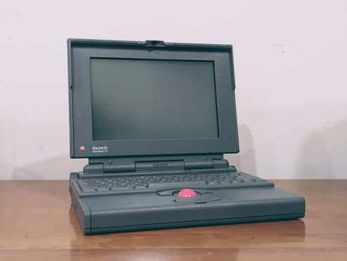 Apple Macintosh PowerBook 170 (1991) – Westport Tech Museum