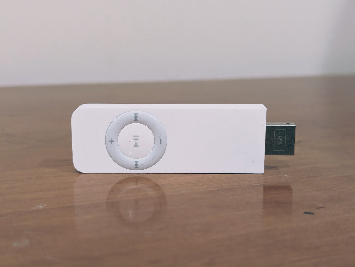 Apple iPod Shuffle (2005-2010) – Westport Tech Museum
